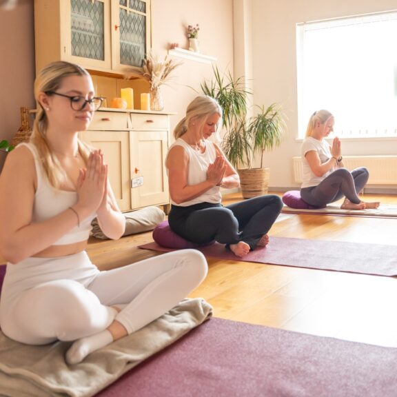 Yoga, Massage, Mentaltraining in Lichtenwörth – Manuela Leopold